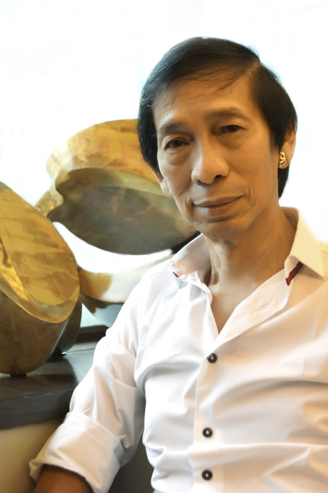 Molding the future: A sculptor's way