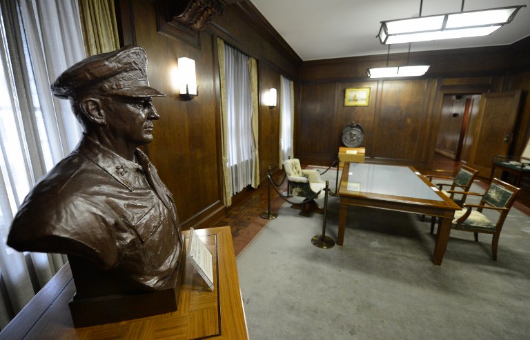 Japan offers glimpse of history in MacArthur's office