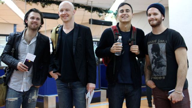 Spot-the-diff: The Fray arrival photos